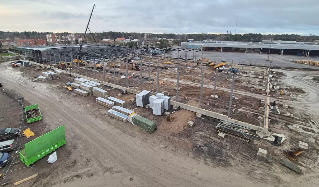 Naantalin Prisman peruskivi muurattu – uusi kauppa avautuu ensi syksynä ...